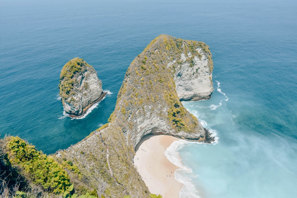 Nusa Penida: Kelingking Beach y mucho más en un día – Trip and Table